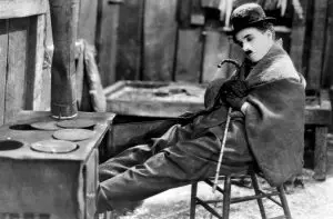 Charlie Chaplin-filmer | 10 beste filmer du må se - The Cinemaholic 10458_6