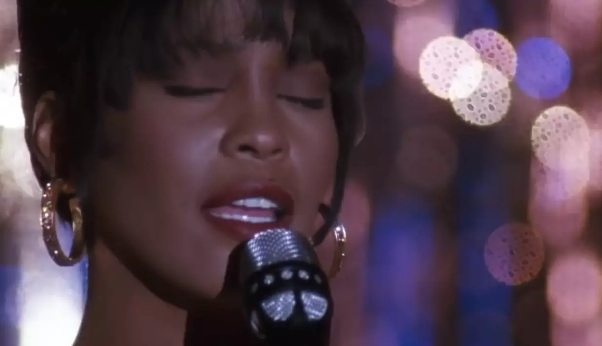 Хьюстон клипы телохранителя. Whitney Houston телохранитель. Уитни Хьюстон 1992. Уитни Хьюстон will always Love you.