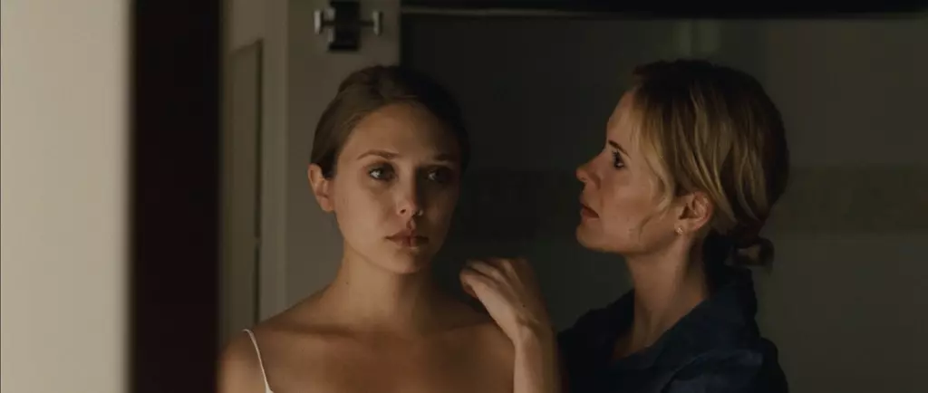 Elizabeth Olsen Filmer | De 12 bästa filmerna du måste se - The Cinemaholic 12002_12