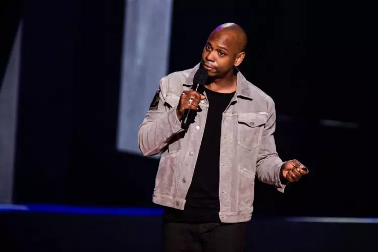 21 beste stand-up-komediespesialer på Netflix (2020, 2019) – Cinemaholic 13155_20