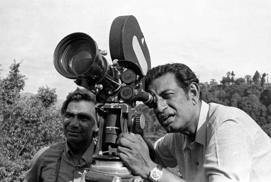 Satyajit-Ray-4