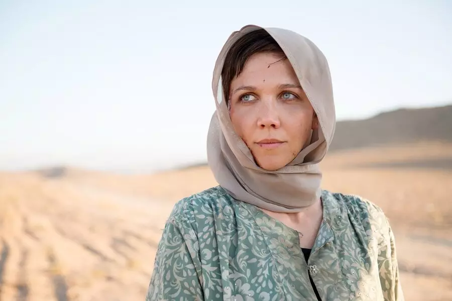 ภาพยนตร์ Maggie Gyllenhaal | 10 ภาพยนตร์ที่ดีที่สุดที่คุณต้องดู - The Cinemaholic 13710_7