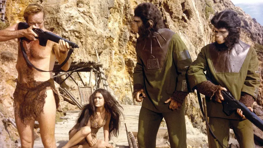 Planet of the Apes (1968) Movie Plot Ending, Timeline: Explained 15026_7