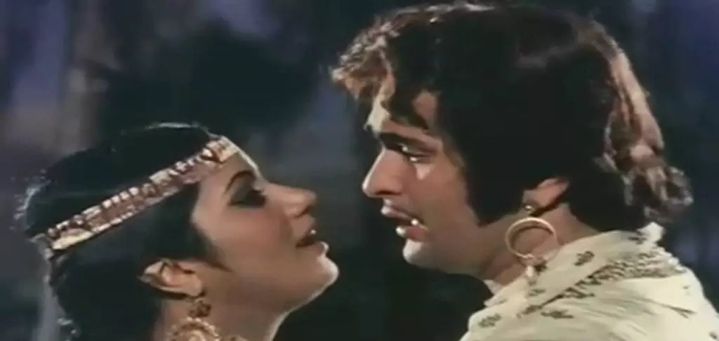 Rishi Kapoor Ata tifaga | 15 Ata Sili e Tatau Ona E Va'ai - The Cinemaholic 15733_13