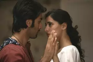 Impamvu firime za Bollywood hafi ya zose zigaragaza umugambi wa romantique, wasobanuwe - Cinemaholic 1706_5