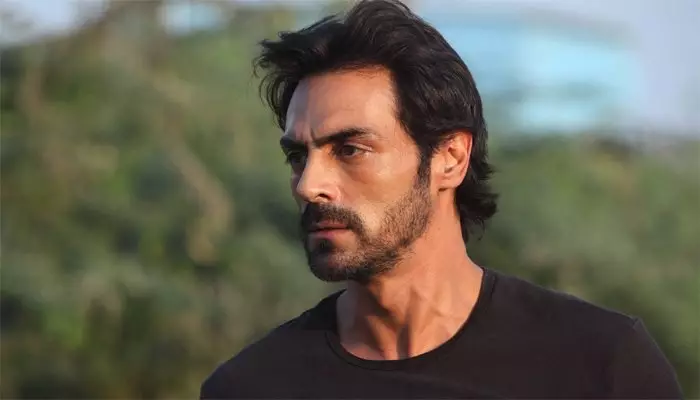 Film Arjun Rampal | 10 Film Terbaik Yang Wajib Ditonton - The Cinemaholic 17643_2