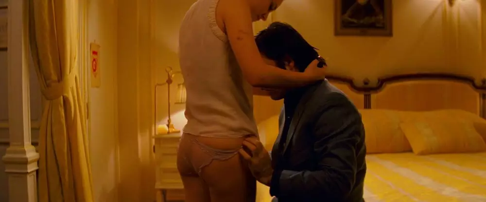 Natalie Portman liab qab / Sex Scenes hauv tsos, qeb duas 19010_4