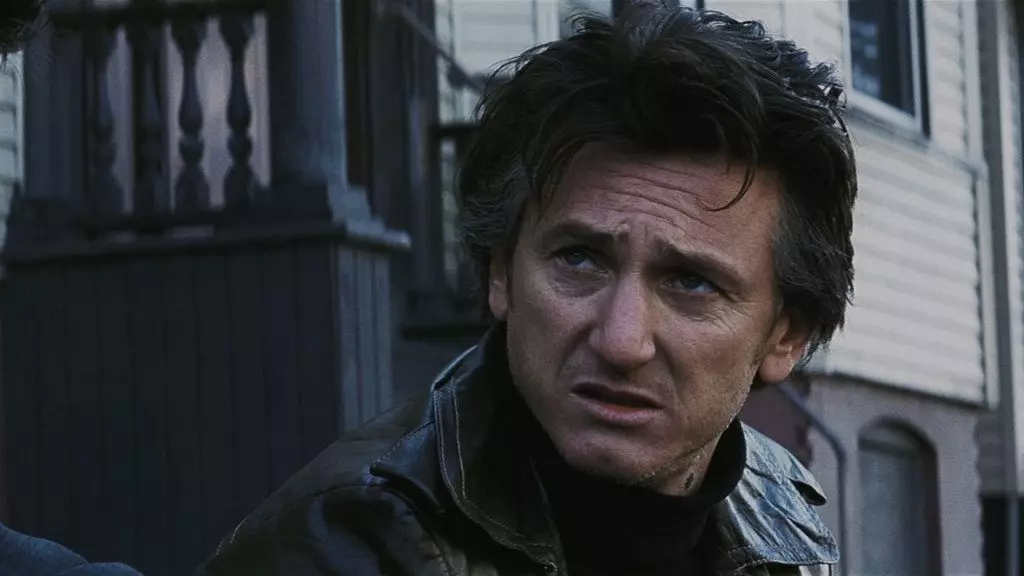 Rezultati i imazhit për lumin mistik Sean Penn