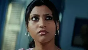 30 bêste froulju-sintraal Bollywood-films oait - Cinemaholic 1985_14