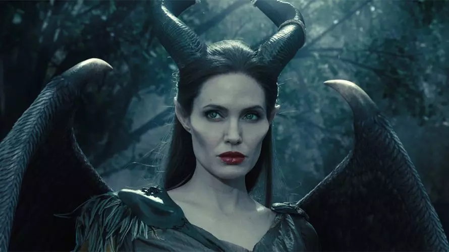 Fiimu Tuntun Angelina Jolie: Awọn fiimu ti n bọ (2019, 2020) Akojọ 21008_1