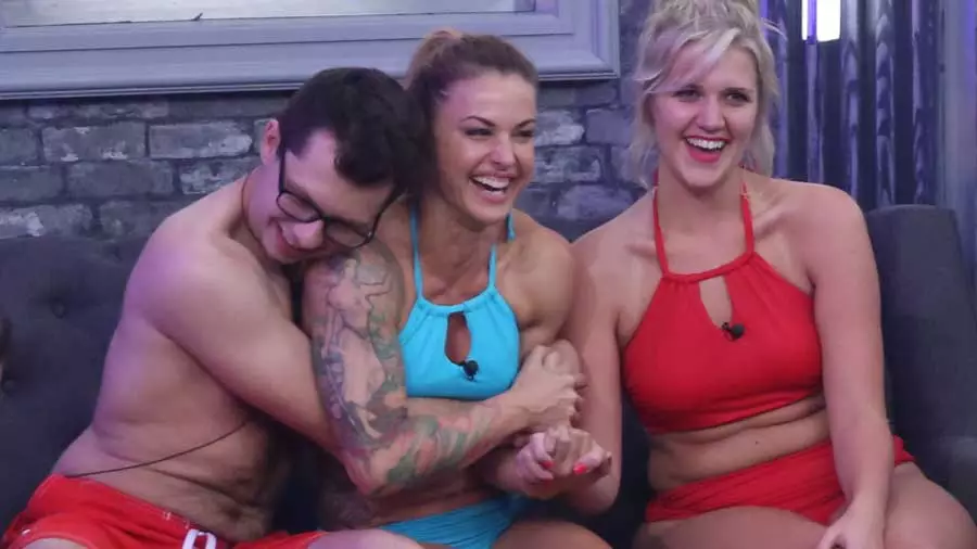 Christmas Abbott's Ex-boyfriend, Benjamin Bunn, o le Tama o Lana Pepe | Ua Faaipoipo Big Brother Star 21655_1