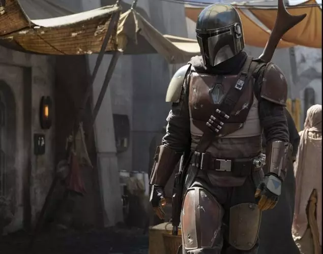 pedro pascal the-mandalorian-