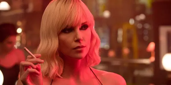 Fiimu Tuntun Charlize Theron: Awọn fiimu ti n bọ / Awọn ifihan TV (2019, 2020) 23395_3