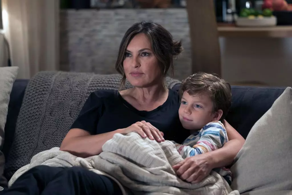 Mariska Hargitay သည် ဥပဒေနှင့် အမိန့်- SVU တွင် ကိုယ်ဝန်ရှိနေပါသလား။ 31046_1