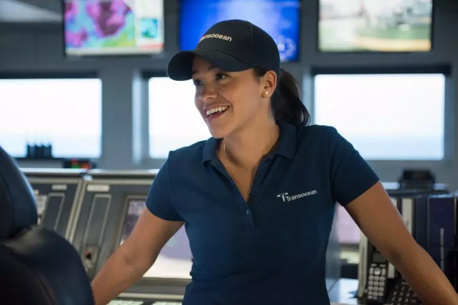 Gina Rodriguez فلمون | 9 بهترين فلمون ۽ ٽي وي شوز - The Cinemaholic 3528_4