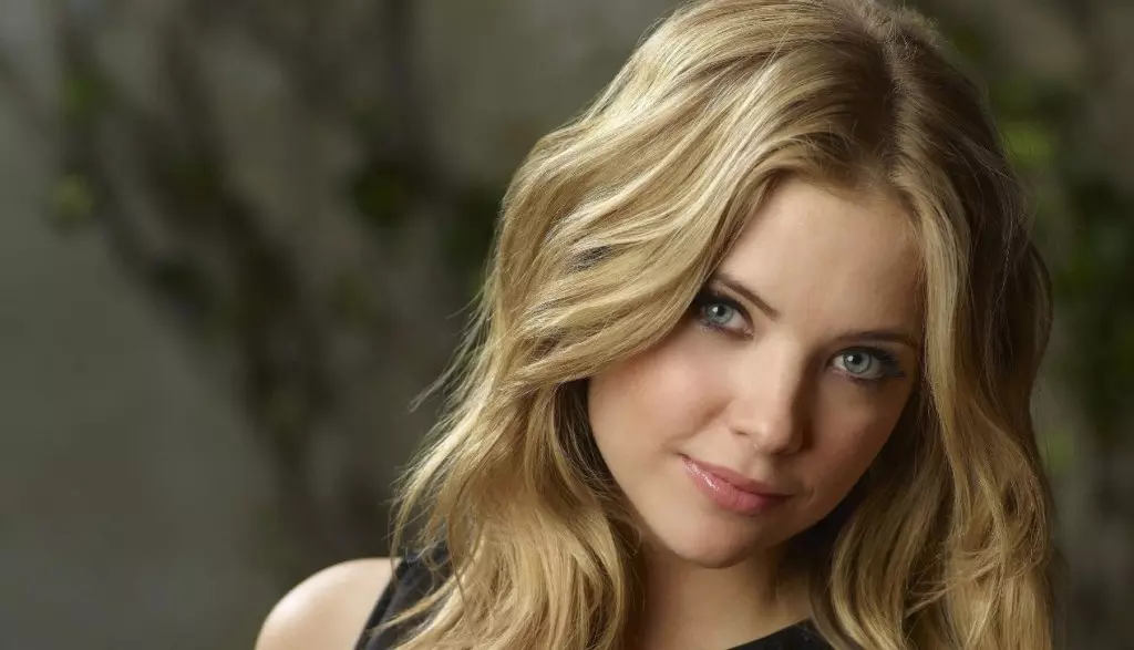 Ashley Benson Movies | 10 Ti o dara ju fiimu ati TV fihan - The Cinemaholic 3539_1