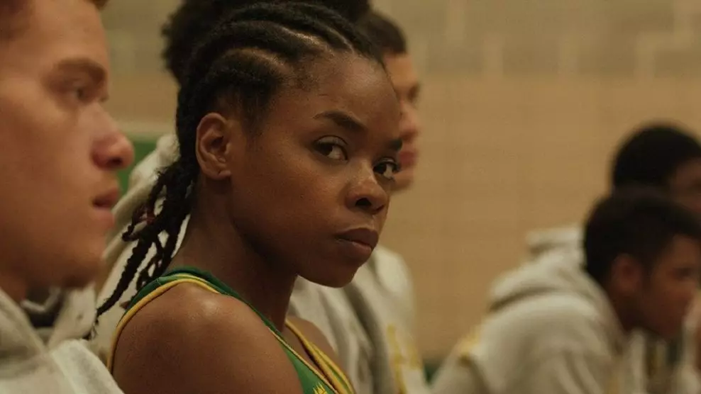 15 cele mai bune filme sportive de pe Netflix (2019, 2020) - Cinemaholic 371_14