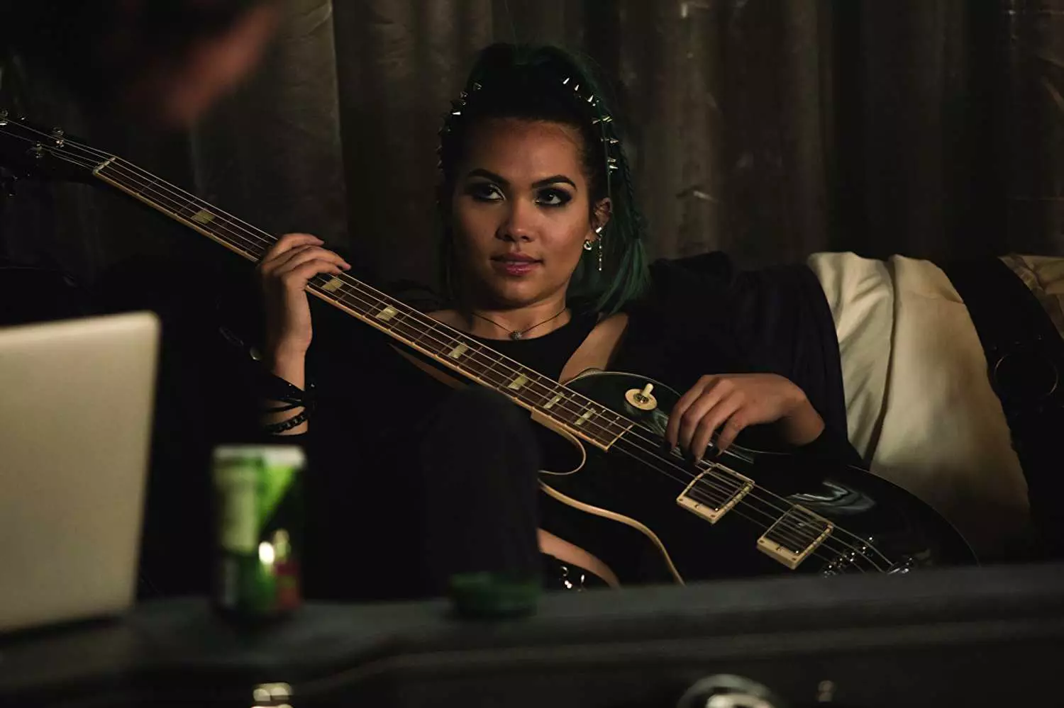 Film Hayley Kiyoko | 7 Film lan Acara TV Paling Apik - The Cinemaholic 3786_1