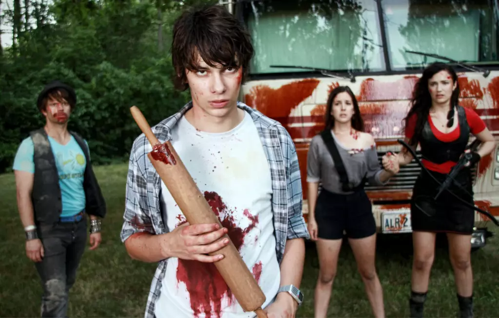 Devon Bostick Flieks | 9 Beste films en TV-programme - The Cinemaholic 4178_2