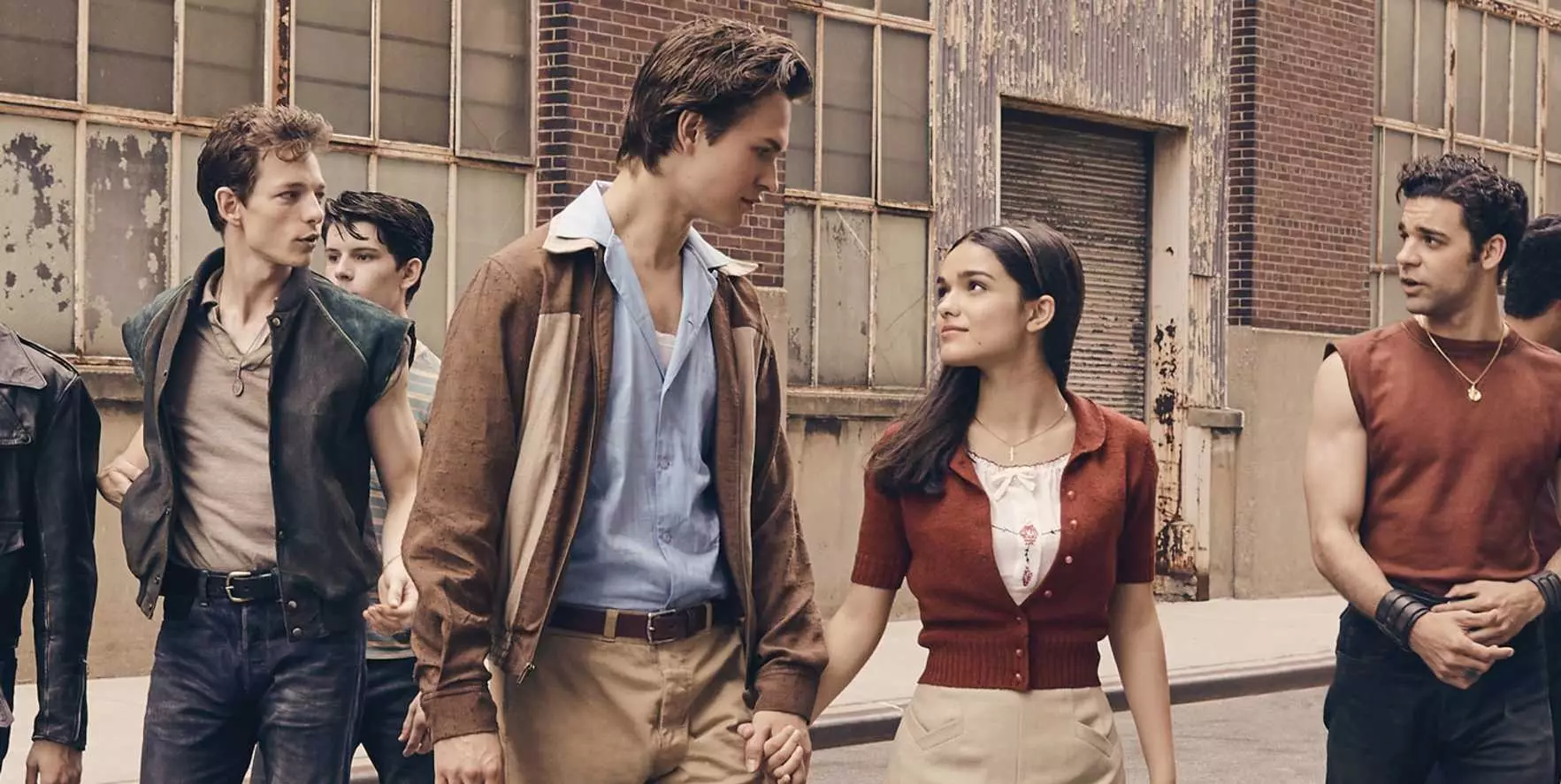 West Side Story Review: 'n Vars blik op 'n emosionele storie