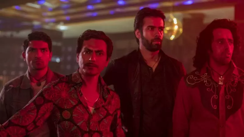 Sacred Games Review: Netflix' nieuwe show is explosief - The Cinemaholic 6883_5