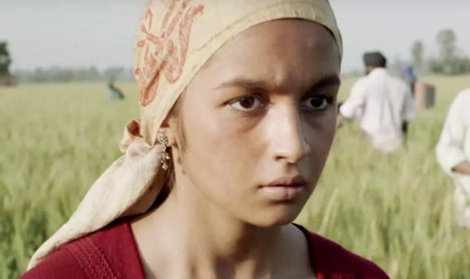 Alia Bhatt ရုပ်ရှင်များ | ကြည့်သင့်တဲ့ အကောင်းဆုံးဇာတ်ကား ၈ ကား - The Cinemaholic 9049_8