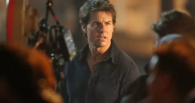 10 Ekskluzivaj Bildoj de la Venonta Filmo de Tom Cruise "La Mumio"