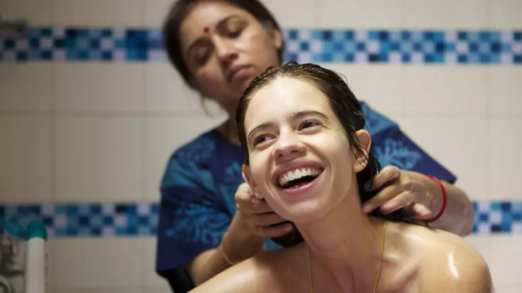 Películas indias gais e lesbianas | 20 películas hindi LGBTQ - Cinemaholic 933_16